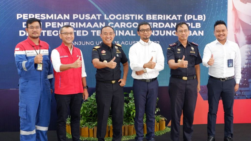 Terima Kargo Perdana, Terminal Tanjung Uban Siap Jadi Trading Hub di ...
