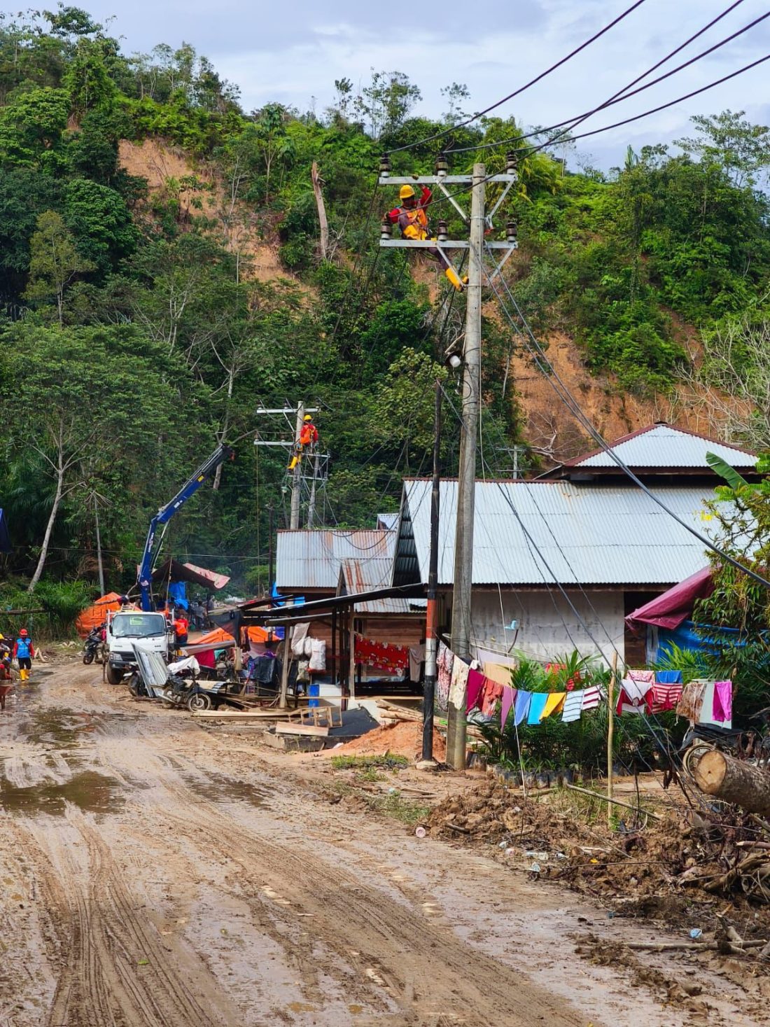 Listrik Aceh Pulih Total, PLN Gas Pol Pemulihan Distribusi Hingga ke ...