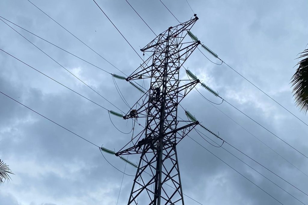 PLN Perkuat Listrik Aceh, Jalur Kedua Transmisi Arun–Bireuen Resmi ...